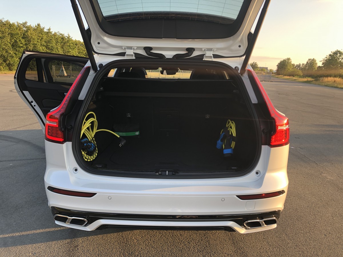 Autoreview: De Volvo V60 T8 Twin Engine - B4men